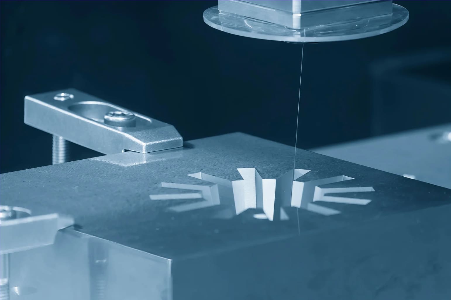 線切割加工：提供精度和品質 - Richconn |精密CNC零件製造|中國CNC加工製造商