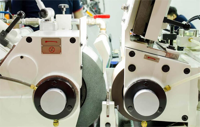 Centerless Grinding 101: All You Need to Know - Richconn | Precision ...