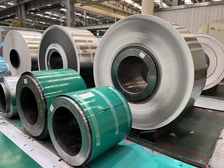 1018 Steel vs 1095 Steel: Differences & Application