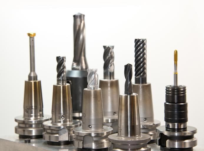 How to Eliminate Overcutting in CNC Milling: Causes & Solutions