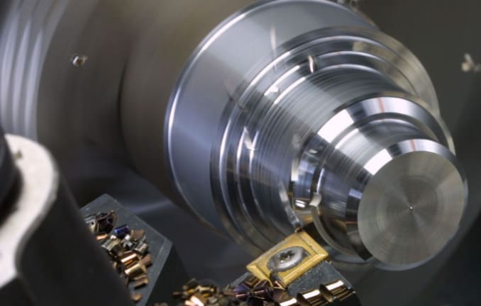 Kas yra pakopinis tekinimas CNC apdirbime?