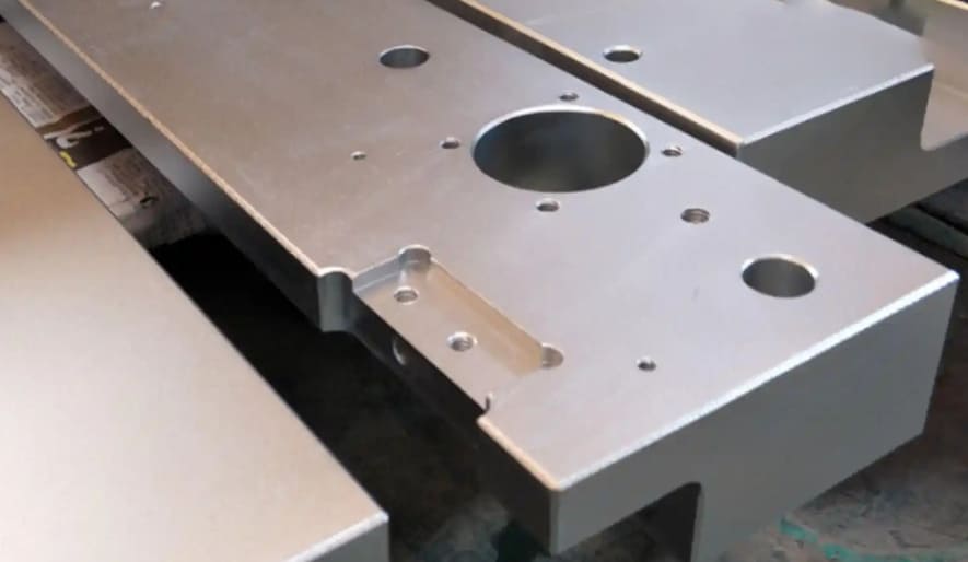 Warum erscheinen nach der CNC-Bearbeitung schwarze Flecken auf ...