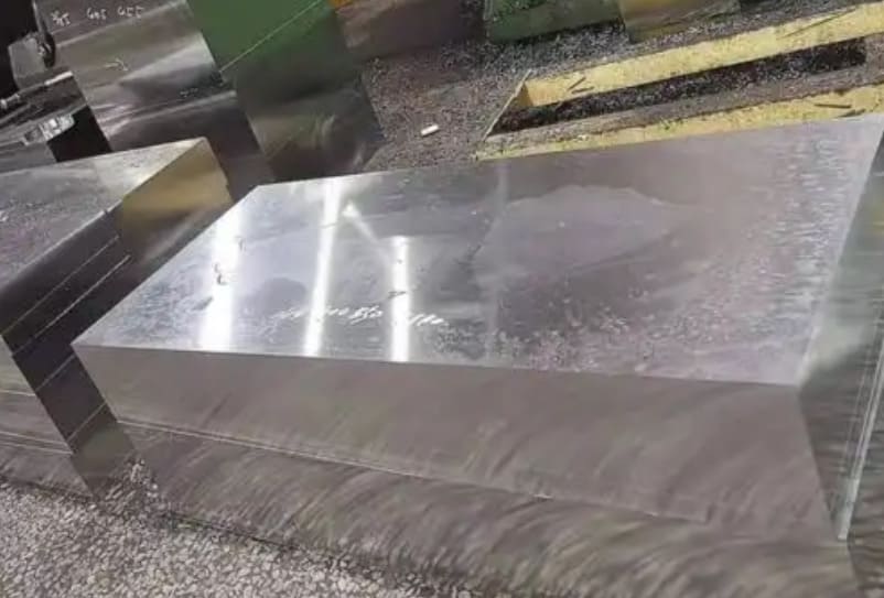 Rough CNC Machining: Methods and Strategies